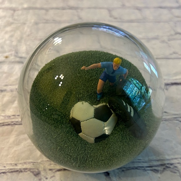 Office | Caplugs Buffalony Bp 15 Soccer Stress Glass Ball Therapy Desk ...